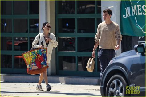 Shawn Mendes Grabs Breakfast With Dr Jocelyne Miranda In West