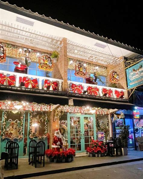 Cafe Claus Qc Phs First Christmas Themed Cafe For Holiday Lovers