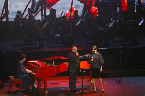 საქართველოს კულტურის სამინისტრო დიდ საკონცერტო დარბაზში მომღერალ აჩიკო ნიჟარაძის პირველი სოლო