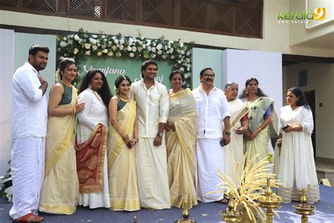 maniyanpilla raju son niranjan raju wedding photos