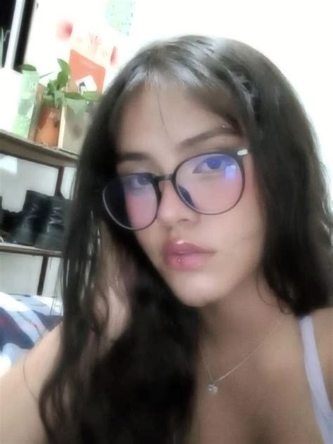 Serenacute Cam Model Free Live Sex Show And Chat Stripchat