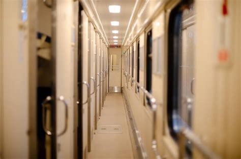 В «Укрзалізниці нові вагони 10 із них поїхали у перший рейс з Києва до Дніпра Читайте на Ukr Net