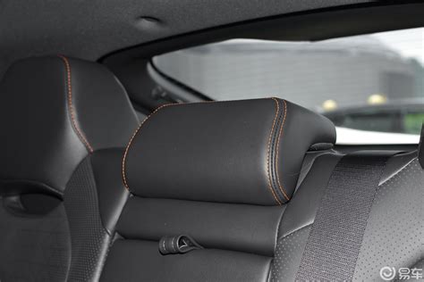 【长安uni V2 0t 自动领速版后排空间图片 汽车图片大全】 易车