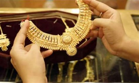 அதிரடியாக குறைந்த தங்கம் விலை Gold Price Details