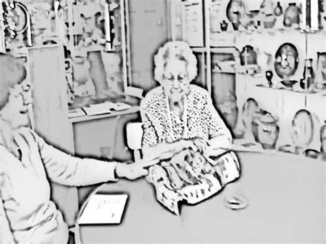 Q2l Tapping An Object With Her Ring Finger Download Scientific Diagram