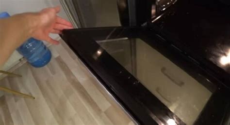 Як очистити духовку за допомогою домашніх засобів Читайте на Ukr Net