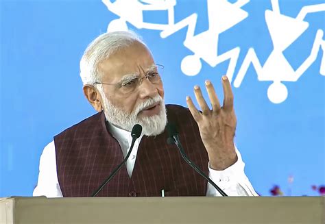 Pm Modi To Launch Pm Vishwakarma Scheme For Traditional Artisans On Sept 17 Economy And Policy