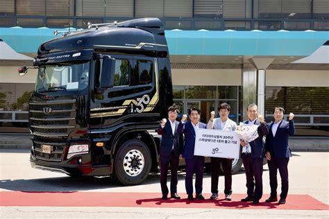 타타대우상용차 30주년 기념 맥쎈과 더쎈 한정판 출시 프리미엄 옵션 추가