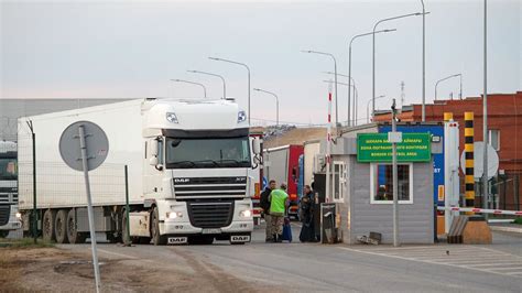 Казахстан улсын хууль тогтоогчид ОХУ руу хийж буй 106 нэр төрлийн бараа бүтээгдэхүүний экспортод