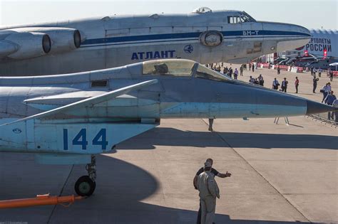 МАКС-2015, экспозиция НИКа МиГ 1.44 МФИ