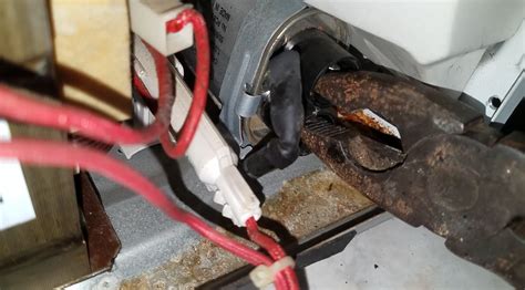 How Long Does It Take For A Microwave Capacitor To Discharge
