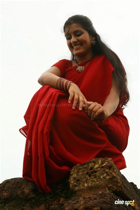 Actress Rare Navel Malayalam Actress Sarayu Hot Navel Show