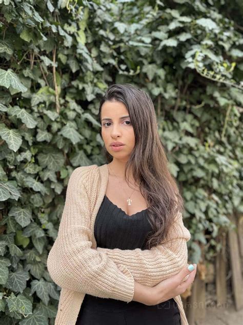 ქართული ენისა ადა ლიტერატურის მასწავლებელი