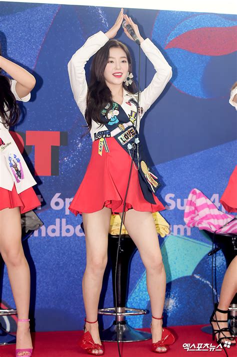 글래머 아이린 걸그룹 연예인 움짤저장소