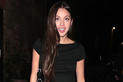 Olivia Rodrigo Nails Relaxed Glamour In London See The Photos