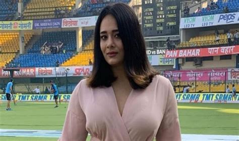 Mayanti Langer Is Trending On Twitter Due To This Reason