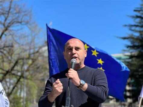 ხაბეიშვილი სამნიძე დეკანოიძეზე ნუ იქნებით პუტინისტური რეჟიმის პროპაგანდის მაშველი რგოლი