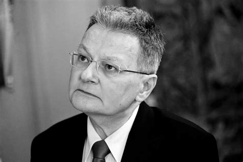 Oglasio Se Vrhovni Sud Ovo Su Prvi Koraci Nakon Smrti Predsjednika