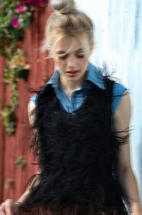 Olivia Scott Welch On Fear Street” Horror Tattoos And Panic” Season