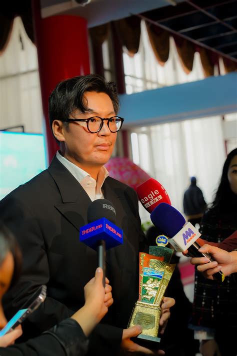 Төвийн бүсийн хүнсний шилдэг үйлдвэрлэгчээр АПУ ДЭЙРИ Монгол сүүний үйлдвэр тодорлоо