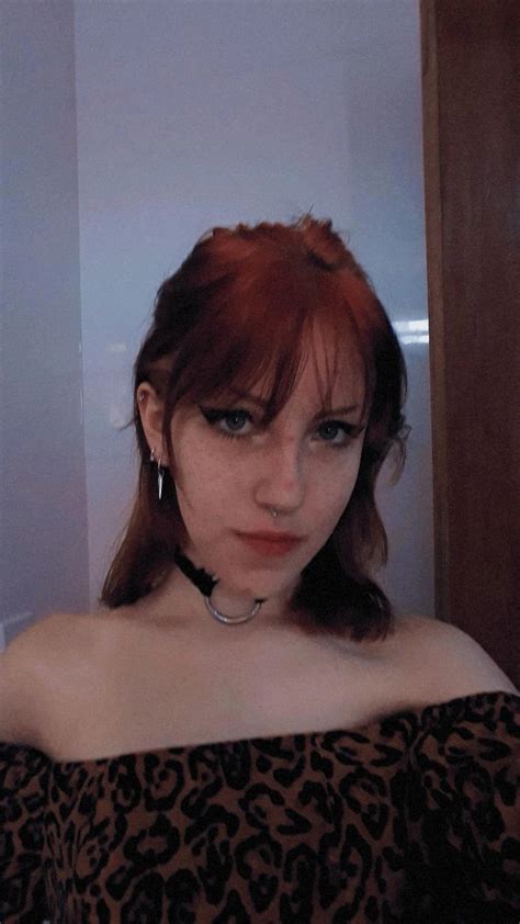 Packzinho Com Poses Sensuais Seminudes E Expl Citas Packzin