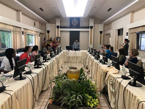 วั ศูนย์ศึกษาการพัฒนาห้วยฮ่องไคร้อันเนื่องมาจากพระราชดำริ