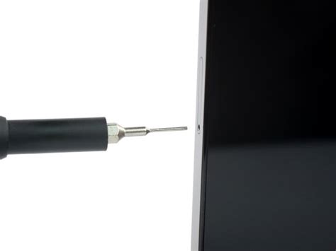 Замена SIM карты в iPhone 14 Pro HD01