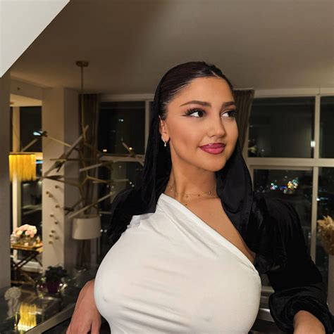 Follow Me Toptrending Followme Jenniferlopez Alexandradaddario Angelinajolie Meganfox