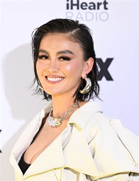 Beda Pandangan Aturan Royalti Dari Agnez Mo Dan Ari Bias