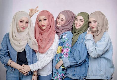 Cara Menentukan Warna Hijab Sesuai Warna Kulit Page Senja News