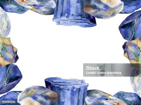 손으로 그린 수채화 그림 귀중한 준보석 보석 크리스탈 차크라 탄생 돌 사파이어 청금석 라리마 수평 프레임 고립된 흰색 배경 입니다 디자인 프린트 가게 보석 패션 0명에 대한