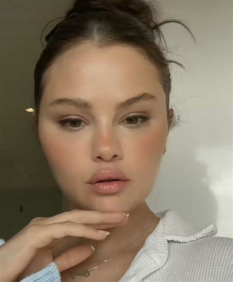 Selena Gomez Album Selena Gomez Photos Marie Gomez Coquette Hair