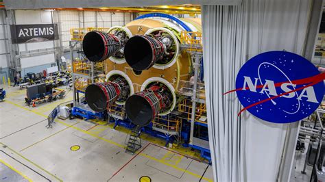 Nasa Installs Engines On Worlds Biggest Rocket For Crewed Moon Mission