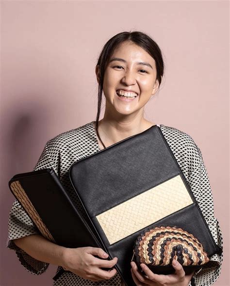 Mengenal Sosok Azalea Ayuningtyas Penggagas Kesejahtera