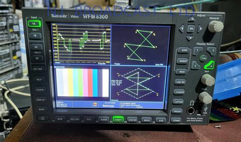 Tektronix Wfm8300 4k 2k 3g Hd Sd Waveform Vectorscope 4k 3g