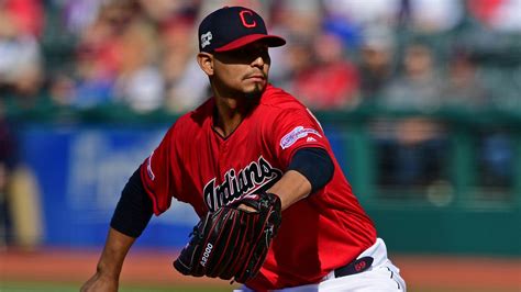 Carlos Carrasco Ks 12 In 5 Innings Indians Beat Toronto Blue Jays 7 2