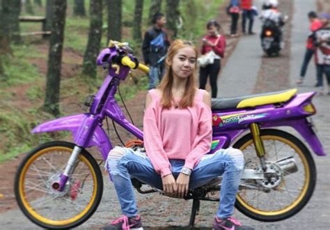 Kumpulan Foto Model Motor Modifikasi Cantik
