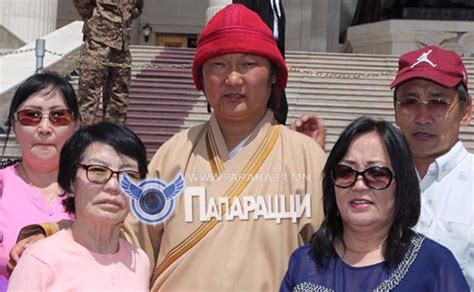 УИХ н гишүүн С Жавхлан хэлэх үгээ хэлж л орхино