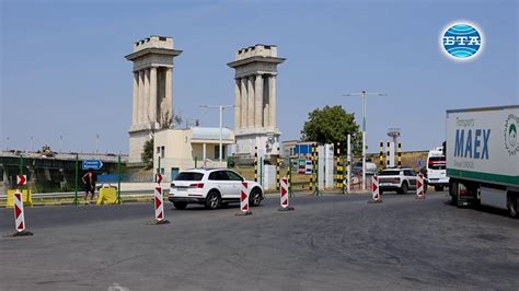 Интензивен е трафикът на леки и товарни автомобили в района на ГКПП Дунав мост при Русе Youtube