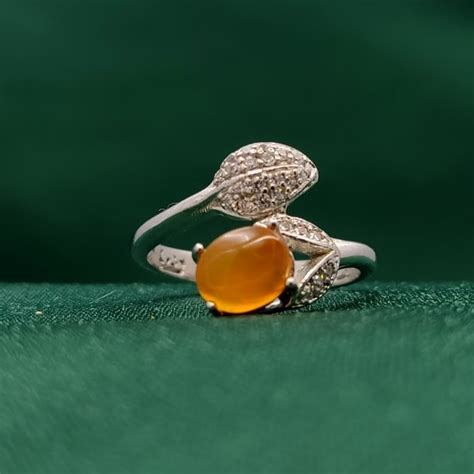 انگشتر عقیق یمنی پرتقالی زنانه طرح پیچ کد 10523