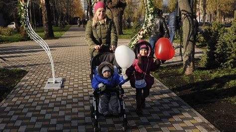 Допомога малозабезпеченим родинам у 2025 — перелік пільг Читайте на