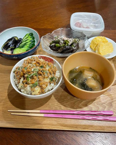 飯島直子さんのインスタグラム写真 飯島直子instagram 「こんにちは ♪ 今朝、外は涼しく感じました チラチラ雨もふってき
