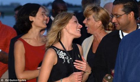 The Way Our Brains Are Wired Can Predict Whether You Go For Risky Sex Daily Mail Online