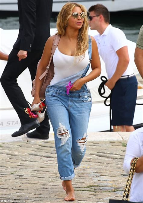 Beyonce Shows Off Her Toned Curves Nkonkonsa