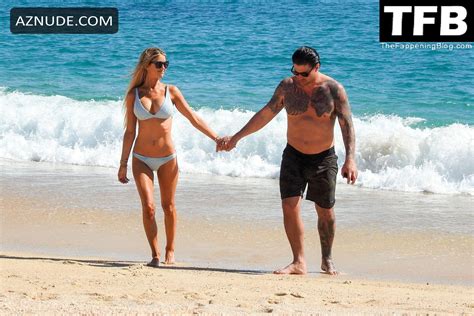 Christina Haack Sexy Seen Flaunting Her Hot Body In A Bikini At The