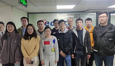 python培训班 找[达内] 亿元级外企python培训机构！