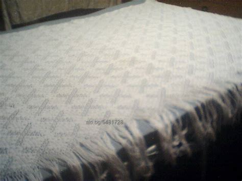 Продава покривка за легло плетена на една кука Пердета завеси платове Русе Покривка