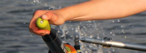 Designing A Measurement System For Rowing Force And Power On The Oar Rowing In Motion