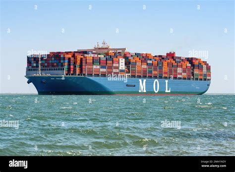 Mol Treasure Is A 20000 Teu Class Container Ship Operated By Mitsui O
