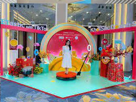 Thuê Bục Xoay 360 độ Đt 0912502060